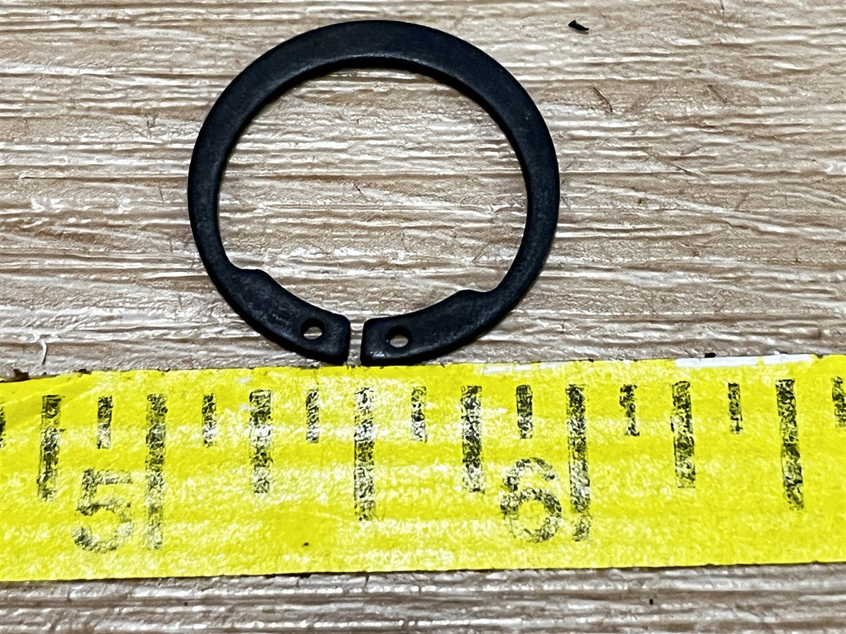 Johnson Evinrude OMC 323313 Retaining Ring – Pine Lake Parts