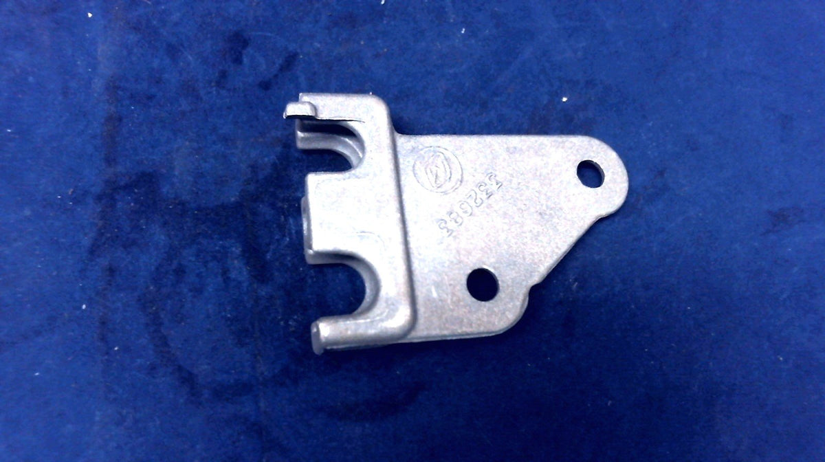 Johnson Evinrude OMC 332683 Trunnion Anchor Block – Pine Lake Parts