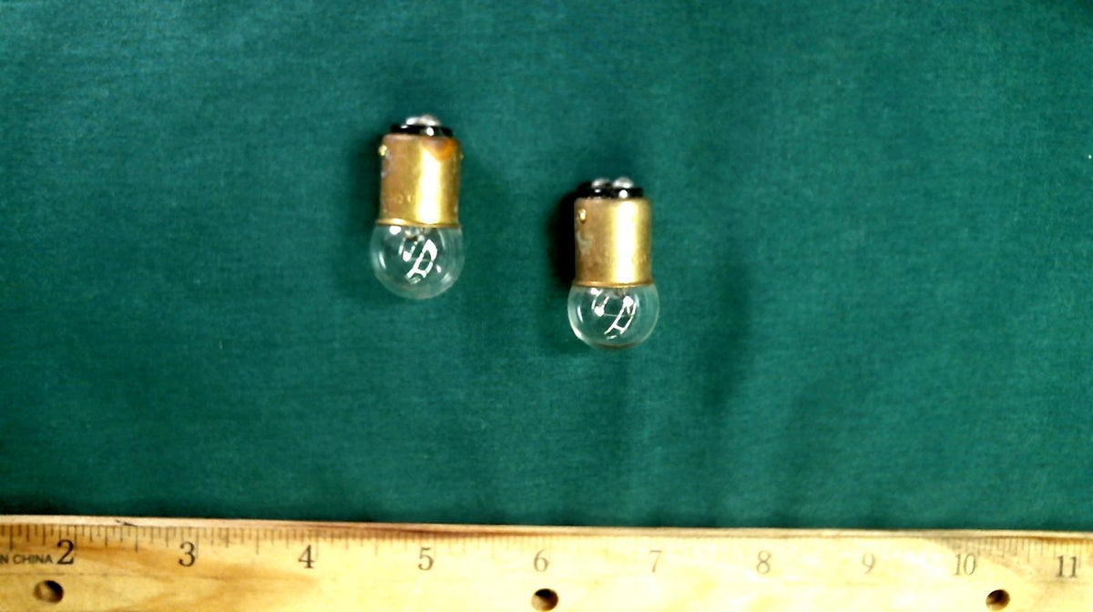 Pair of T90 Replacement Bulbs – Pine Lake Parts