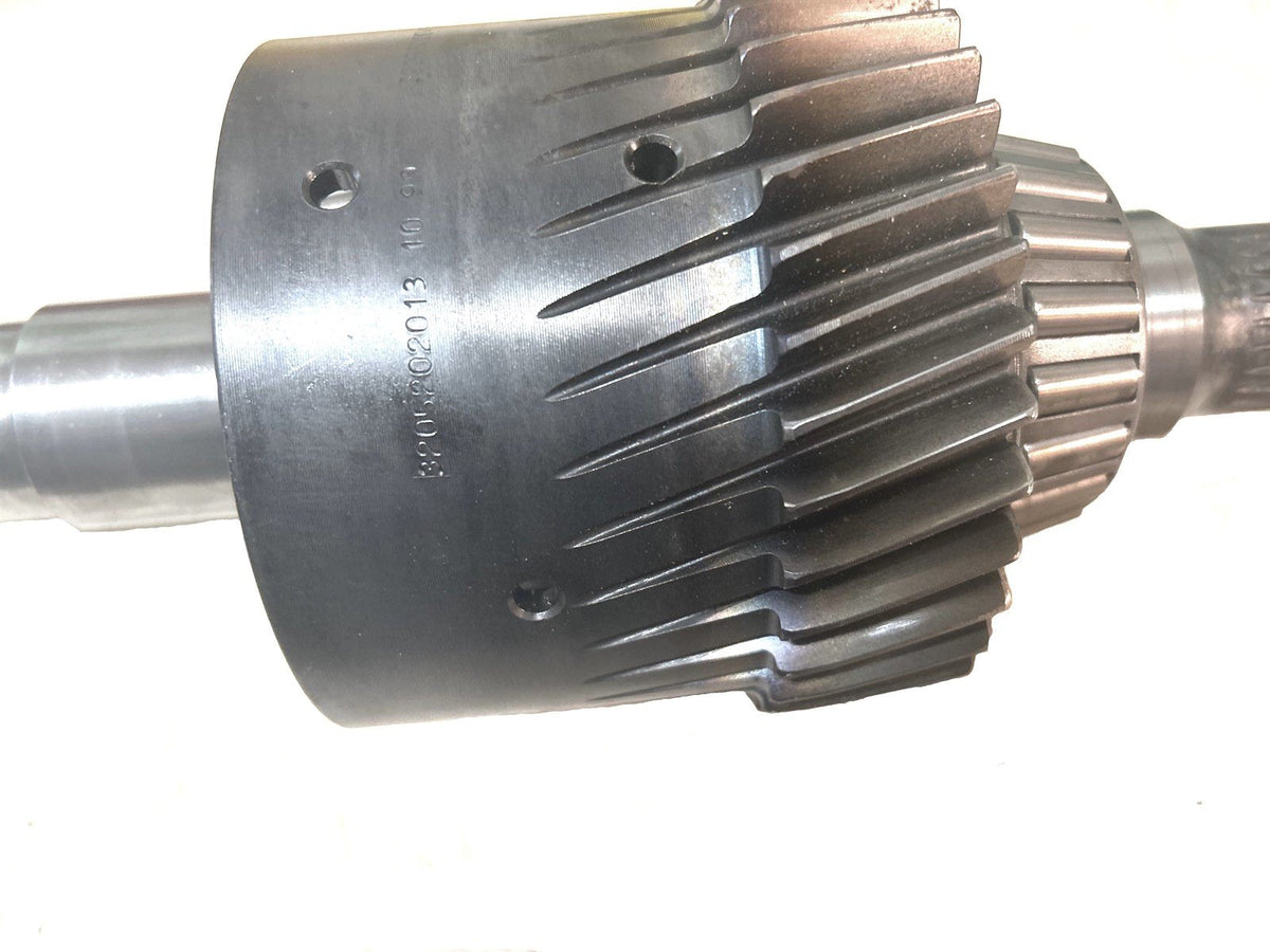 ZF Marine 3205 298 002 Input Shaft Assembly ZF220 + Bearings - Used (S ...